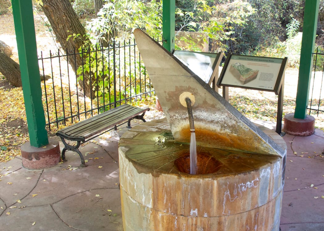 Mineral Springs Walking Tours & Tasting Experiences in Manitou Springs