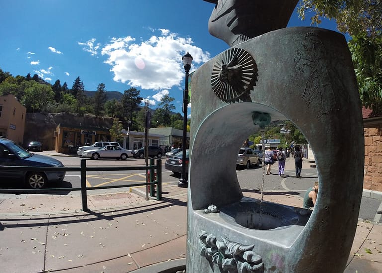 Mineral Springs Walking Tours & Tasting Experiences in Manitou Springs