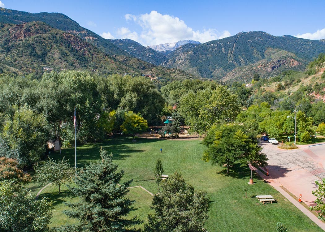 Explore Manitou Springs, Colorado – Attractions, Tours, City Parks & More