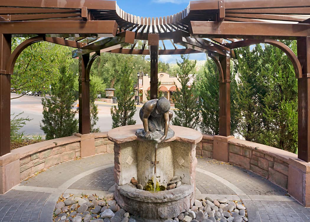 Mineral Springs Walking Tours & Tasting Experiences in Manitou Springs